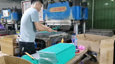 带卡口啪啪圈 万圣节硅胶啪啪圈 手环儿童玩具拍拍圈 写字啪啪圈 阿里巴巴