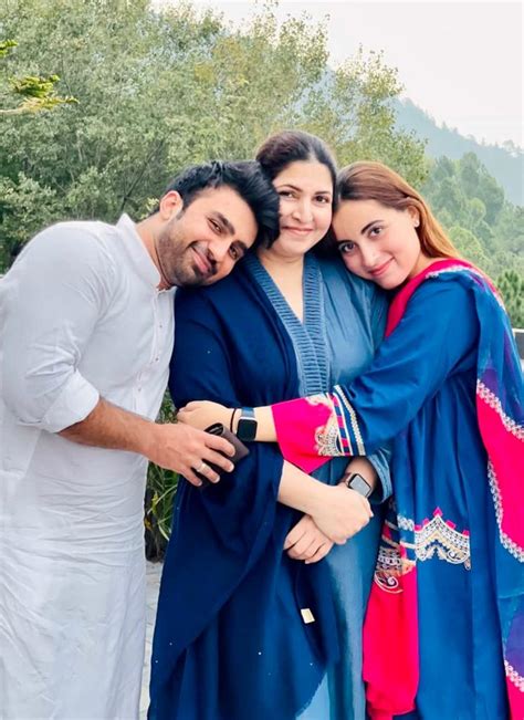 How Shagufta Ejaz Got Convinced For Her Daughters Love Marriage Reviewit Pk