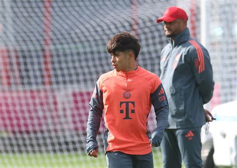 Fc Bayern Besonderes Talent Im Kompany Training Maycon Douglas