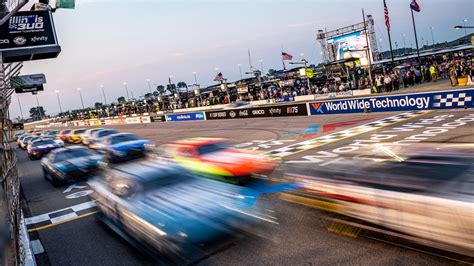 Make The Perfect Pit Stop At World Wide Technology Raceway