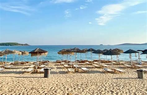 Astrida Beach Thassos O Plaja Cu Nisip Ascunsa Intr Un Mic Golf Din