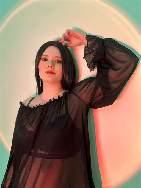 Aemiliaのキャストのプロフィール Stripchat