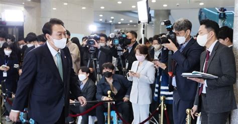 속보 尹 금리인상 고통도산 없도록 적절한 신용정책 만들겠다