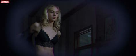Lilly Krug Nude Pics Page 1