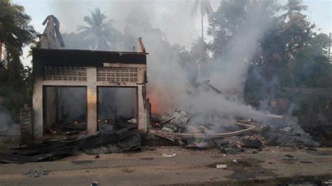 ပလောက်မြို့၊ ကျောက်လုံးကြီးကျေးရွာအုပ်စု၊ အရှေ့ကုန်းကျေးရွာတွင် နေအိမ်တစ်လုံး မီးလောင်မှုဖြစ်ပ