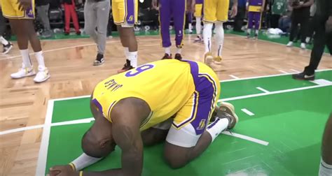 Internet Hilariously Mocks Lebron James After Basketball Star Throws Dramatic Tantrum After Refs