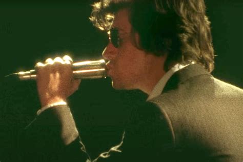 Arctic Monkeys Lanzan El Vídeo De “sculptures Of Anything Goes”
