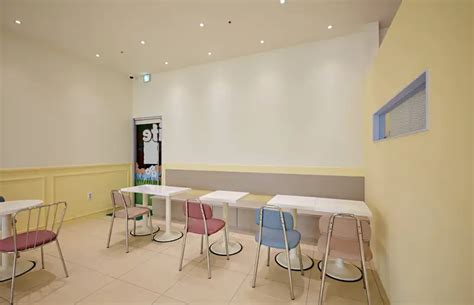 귀여운 옐로우 컬러 포인트 캐주얼 모던 18평 카페 인테리어 광명 광명동