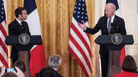 Biden Y Macron Critican La Guerra De Rusia En Ucrania Durante Visita De