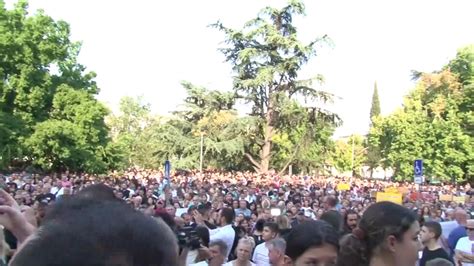 Протести в десетки градове заради жестоко малтретираното 18 годишно момиче — Breaking Bg