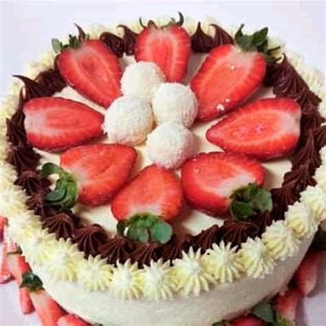 Bolo De Ninho Nutella E Morango Confeitaria 2 Irmãos