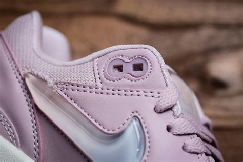 耐克粉勾耐克粉第3页大山谷图库