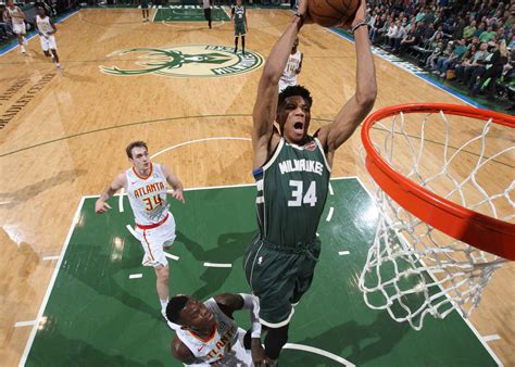 密尔沃基雄鹿队 Nba中国官方网站