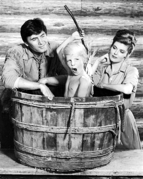 Patricia Blair With Fess Parker And Darby Hinton In Daniel Boone 1964 1970 Daniel Boone Darby