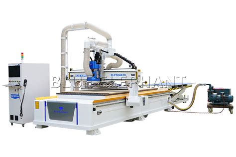 ATC CNC Router With Automatic Loading And Unloading Platform Blue
