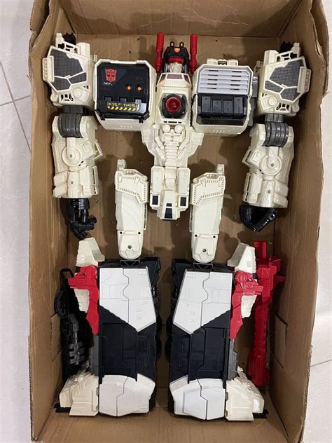 Transformers Generations Metroplex Hobbies And Toys Toys And Games On