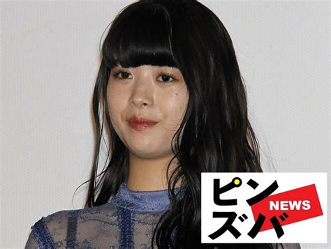 「その可愛さ、反則です」馬場ふみか、アンニュイなタンクトップ姿があざとかわいい！「華奢なのにセクシー」｜概要｜ニュース｜ピンズバnews