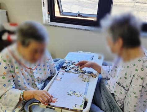 원주 바른요양병원 사회복지프로그램 퍼즐놀이 바른요양병원