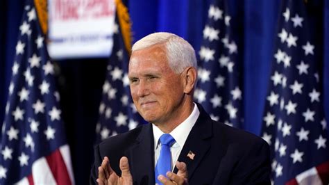 ဒုသမ္မတဟောင်း Mike Pence ရီပတ်ဘလစ်ကင် သမ္မတလောင်းရွေးပွဲ ဝင်မည်