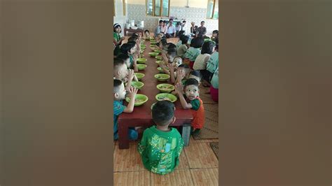 မျိုးဆက်သစ်မိဘမေတ္တာပရဟိတမိဘမဲ့ကျောင်းသားသားမီးမီးများထမင်းစားမေတ္တာပို့တာကြည်နူးစရာလေးပါ Youtube