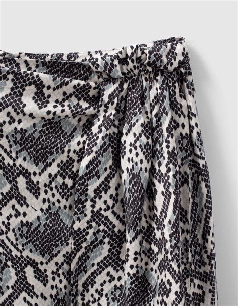 Jupe Blanc Cassé Satinée Imprimé Python Graphique Femme