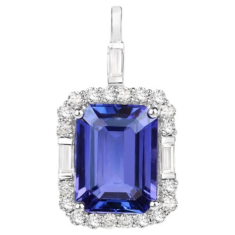8 90 Carat Tanzanite And Diamond Pendant Necklace In White And Yellow