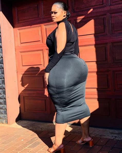 Dk Parris On Instagram Lol Wow I Really Cant Pull A Straight Face 😐” Beautiful Curvy Women