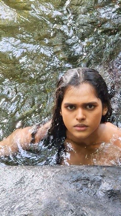 ඇත්තටම මේ අවුරුදු 19 යක කෙල්ලෙක් නිරුවත් කරල වතුරට දාල ෆිල්ම් හදන්න පිස්සුද මුන්ට 😳😥🧚‍♀️ අභිලාශි