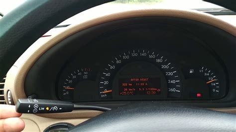 Как включить лимит скорости на мерседесе W203 Как включить круиз в описании Youtube