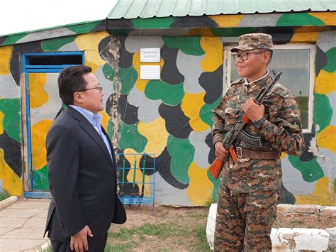 Ц Элбэгдоржийн бага хүү цэргийн албанаас халагдаад иржээ Isee Mn