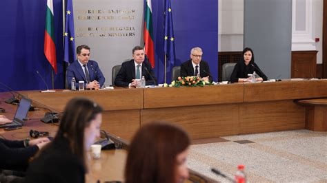 Председателят на Еврогрупата България може да приеме еврото през 2025 г Nova