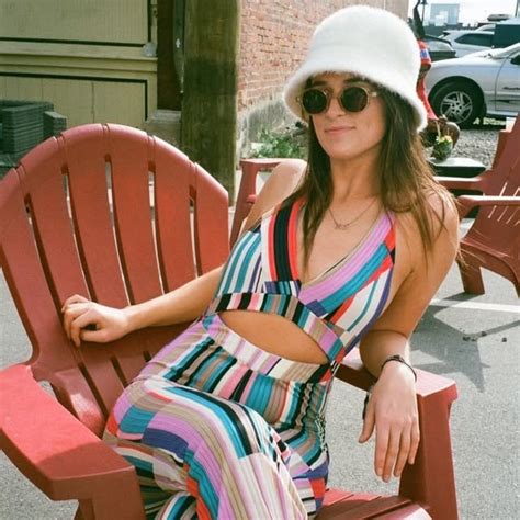 Elizabeth Eliza Isabelle • Threads Say More