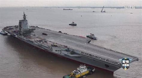 福建舰“侧面全身照”来了！航母我国弹射