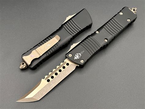 Microtech Knives Combat Troodon Signature Series Hellhound Bronzed Apo Tristar Edge