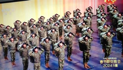 突兀不協調 央視春晚 共軍作戰部隊亮相引非議 新聞 Rti 中央廣播電臺