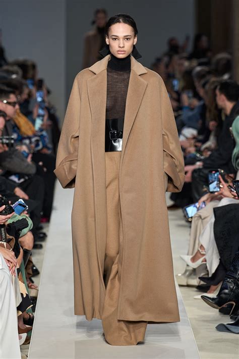 Max Mara Fall 2023 Ready To Wear Collection Vogue