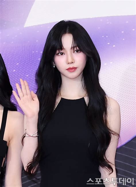 에스파 카리나 이재욱과 열애설에 알아가는 단계 [공식입장]