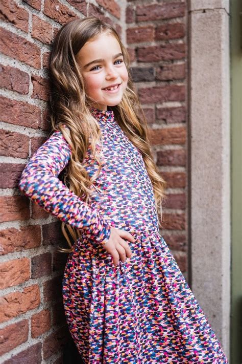 Lara R Model Jackie Lee