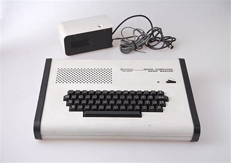 理工電子資料館 ベーシックマスターMB6880