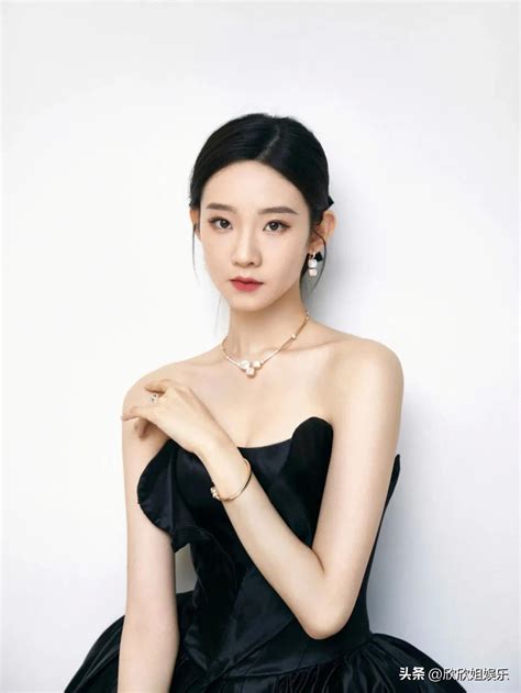 Female Star Zhang Yifan Inews