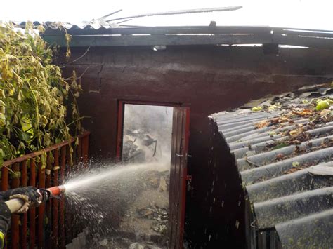 В Бобруйске горел гараж Бобруйск Сообщения УВД ГАИ МЧС таможня