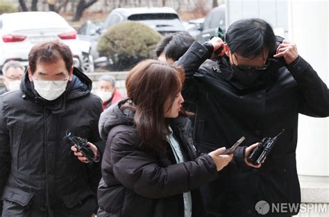반도체 기술 中 유출 전직 삼성전자 부장 구속심사묵묵부답
