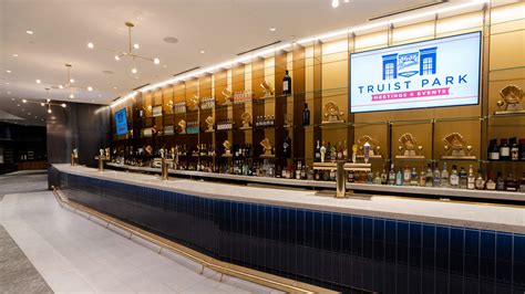 Delta Sky360° Club Atlanta Braves