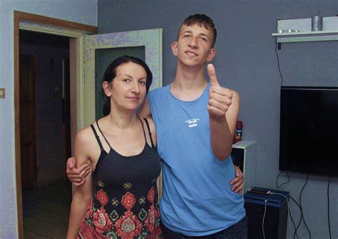 Mateusz Marzy By Zosta Zakonnikiem Przeszkod Jest Choroba Warszawa Super Express