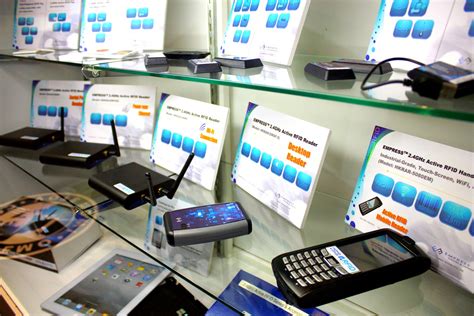 Contacts Active Rfid System