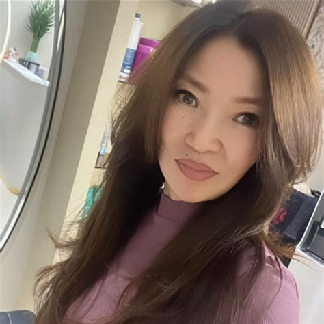 Өглөөний мэнд дэвшүүлье ☕️🌹Ам баялаг бол амьдрал баялаг🥰 Амнаасаа аль болох сайхан үгс ерөөл