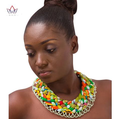 아프리카 프린트 부족 목걸이 앙카라 성명 멀티컬러 에스닉 비드 주얼리 짠 아프리카 패브릭 목걸이 Wya089 2023 신제품tribal Necklacefabric