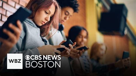 Excessive Smartphone Use Can Negatively Impact Teens Mental Health Researchers Find Cbs Boston