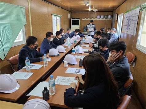 성남교육지원청 경기도성남교육지원청교육장 이범희은 20일 판교대장초중통합학교 판교반디유치원