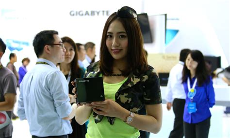 Girls Of Computex 2014 Technology X